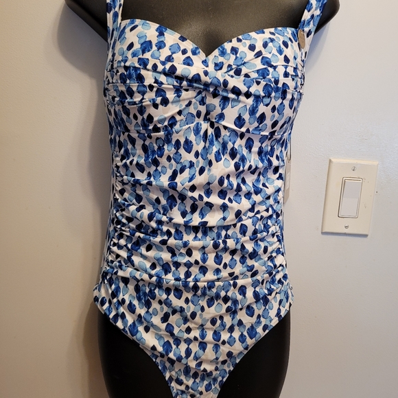 Nip Tuck | Swim | Niptuck Swim Bathing Suit | Poshmark